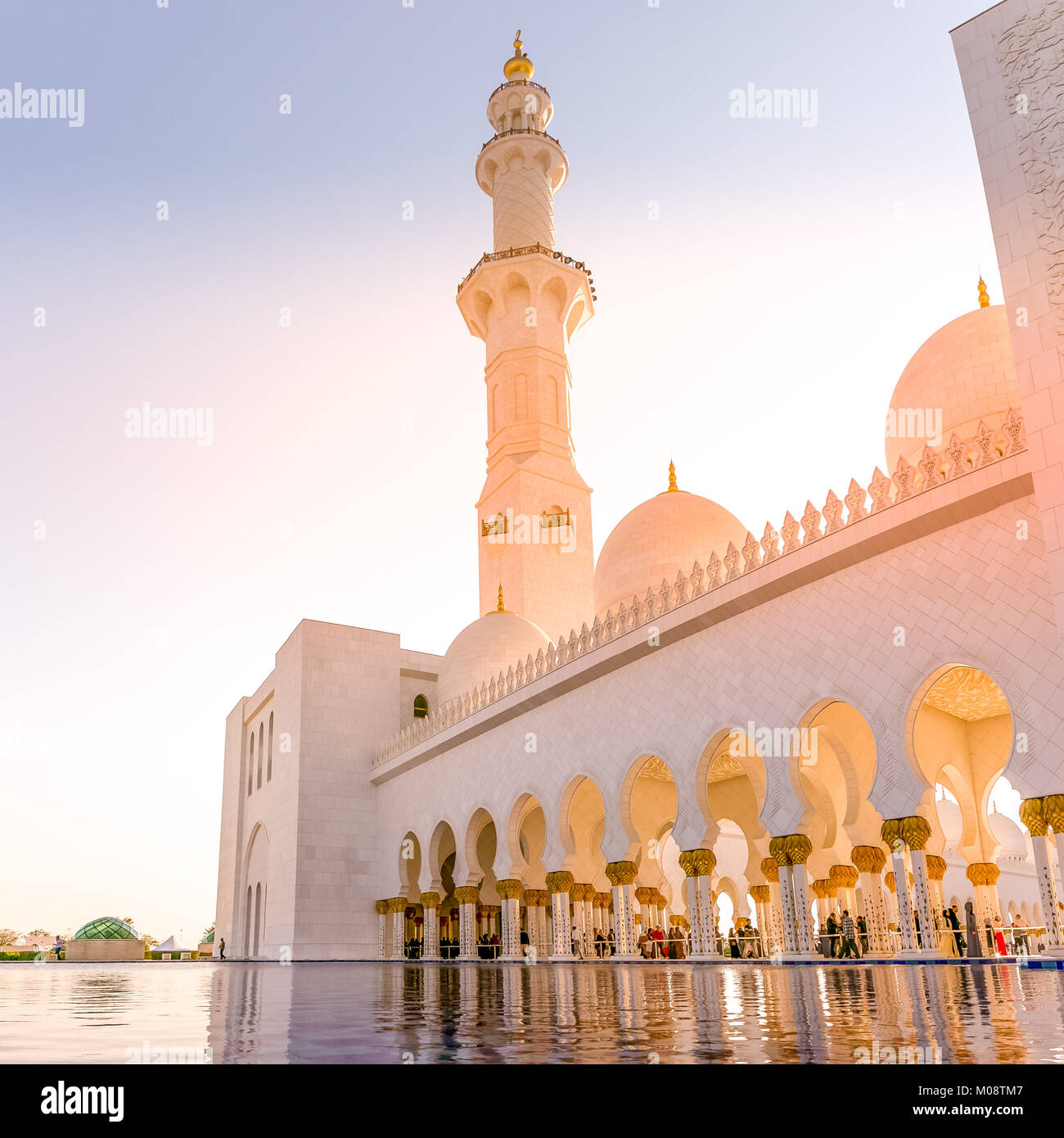 Sheikh zayed grand mosque stained glass hi-res stock photography and ...
