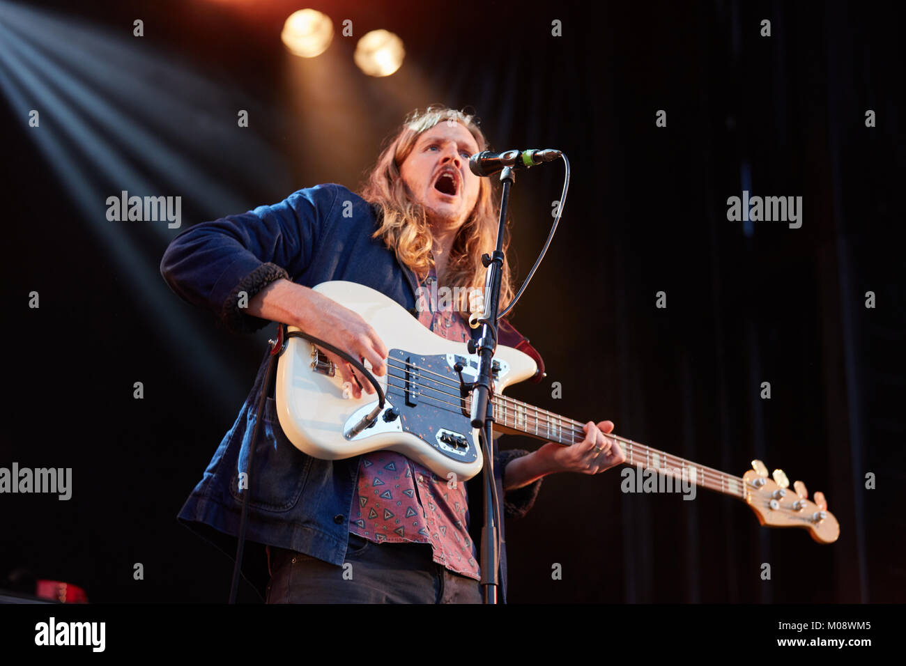 Temper trap performs hi-res stock photography and images - Alamy