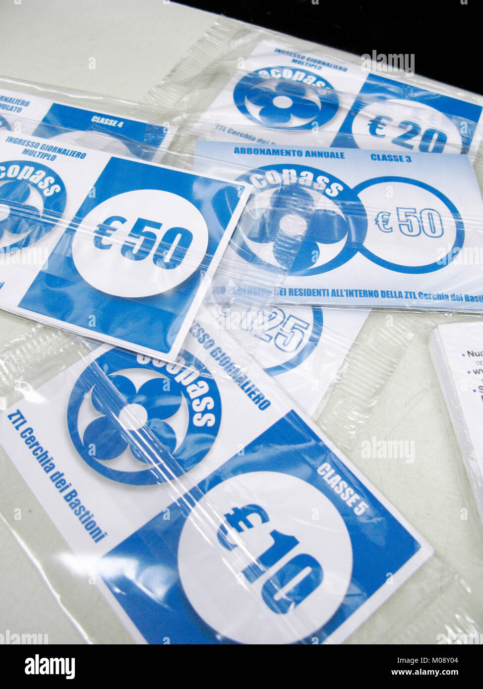 Ecopass card hi-res stock photography and images - Alamy