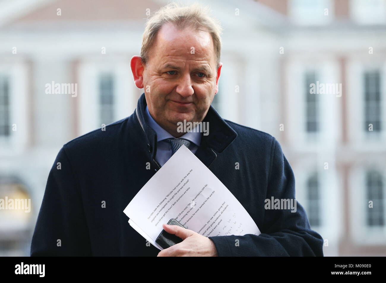 Arriving at dublin castle hi-res stock photography and images - Alamy