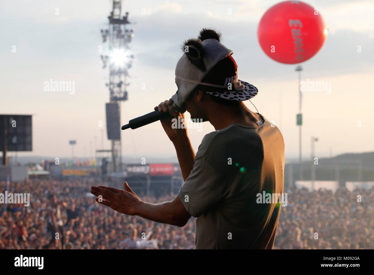 The popular German rapper, singer and producer Carlo Waibel is better ...