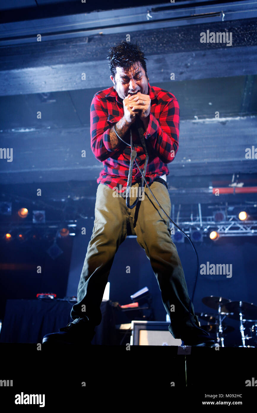 Deftones Chino Moreno Stock Photos & Deftones Chino Moreno Stock Images ...