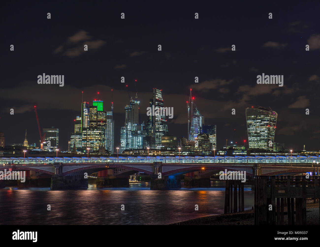 London 18th Jan 2018. Night in central London under the stars with ...