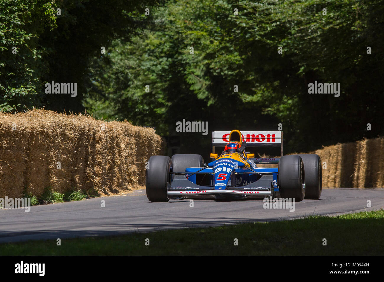 Nigel Mansells iconic red number 5 at Goodwood Festival Of Speed Stock ...