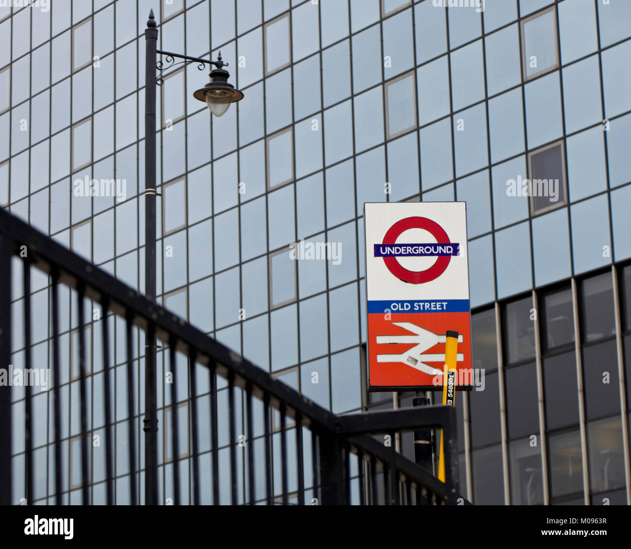 Old street tube station hi-res stock photography and images - Alamy