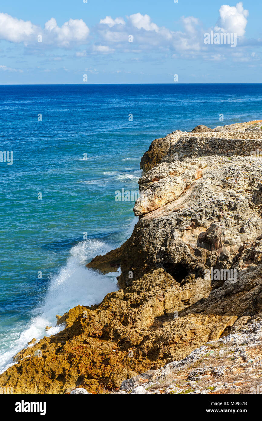 Atlantic Coastline in Havana Cuba Stock Photo - Alamy