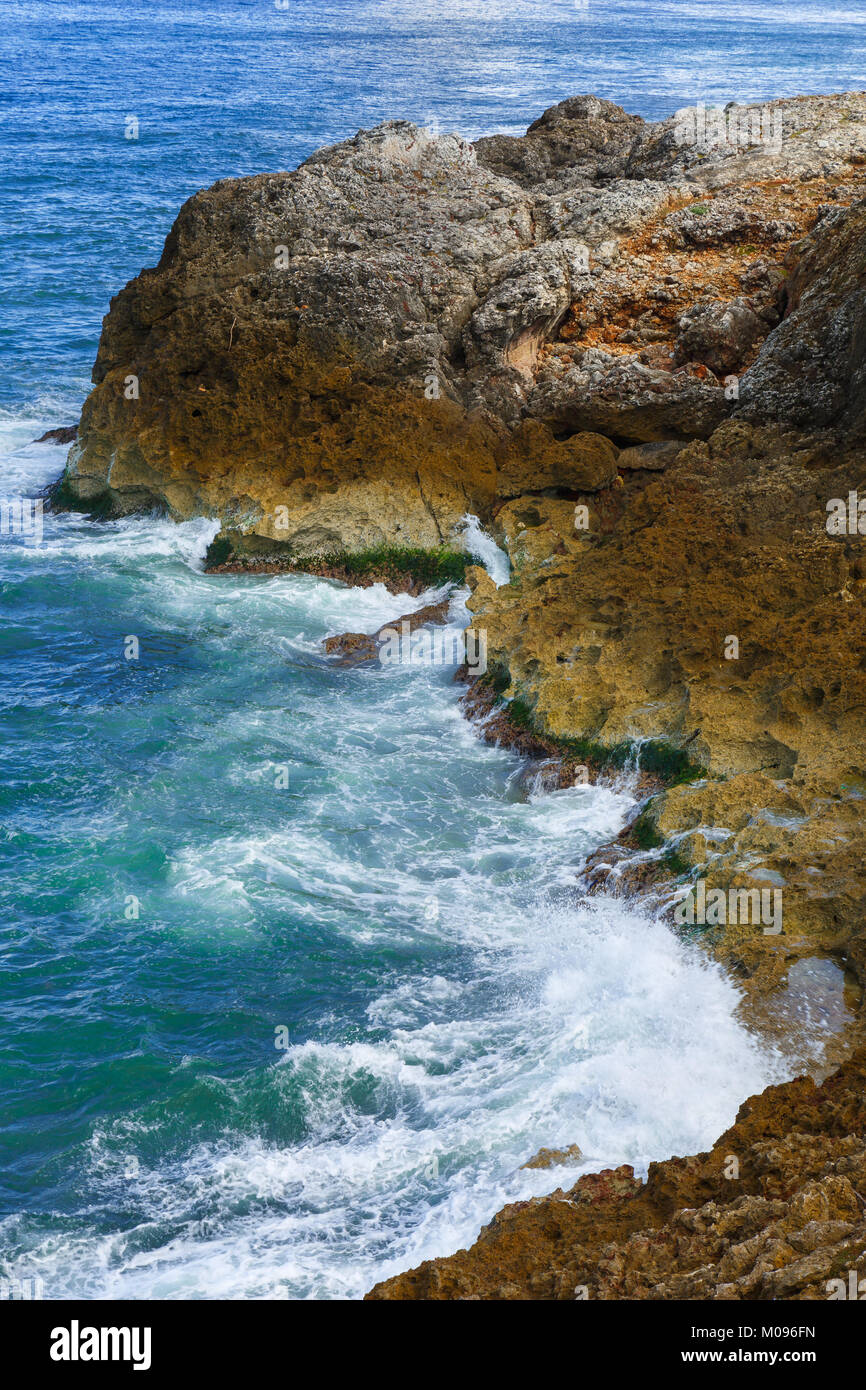 Atlantic Ocean in Havana Cuba Stock Photo - Alamy