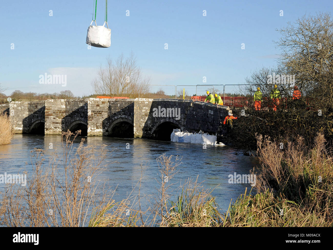 Repair work begins on historic Wool Bridge, Dorset, UK, Work begins on ...
