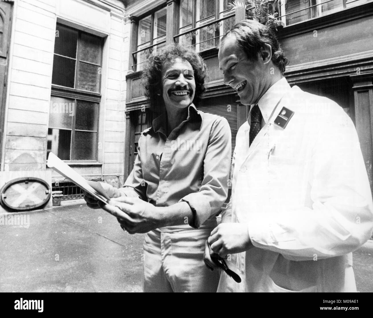 Peter wyngarde department s hi-res stock photography and images - Alamy