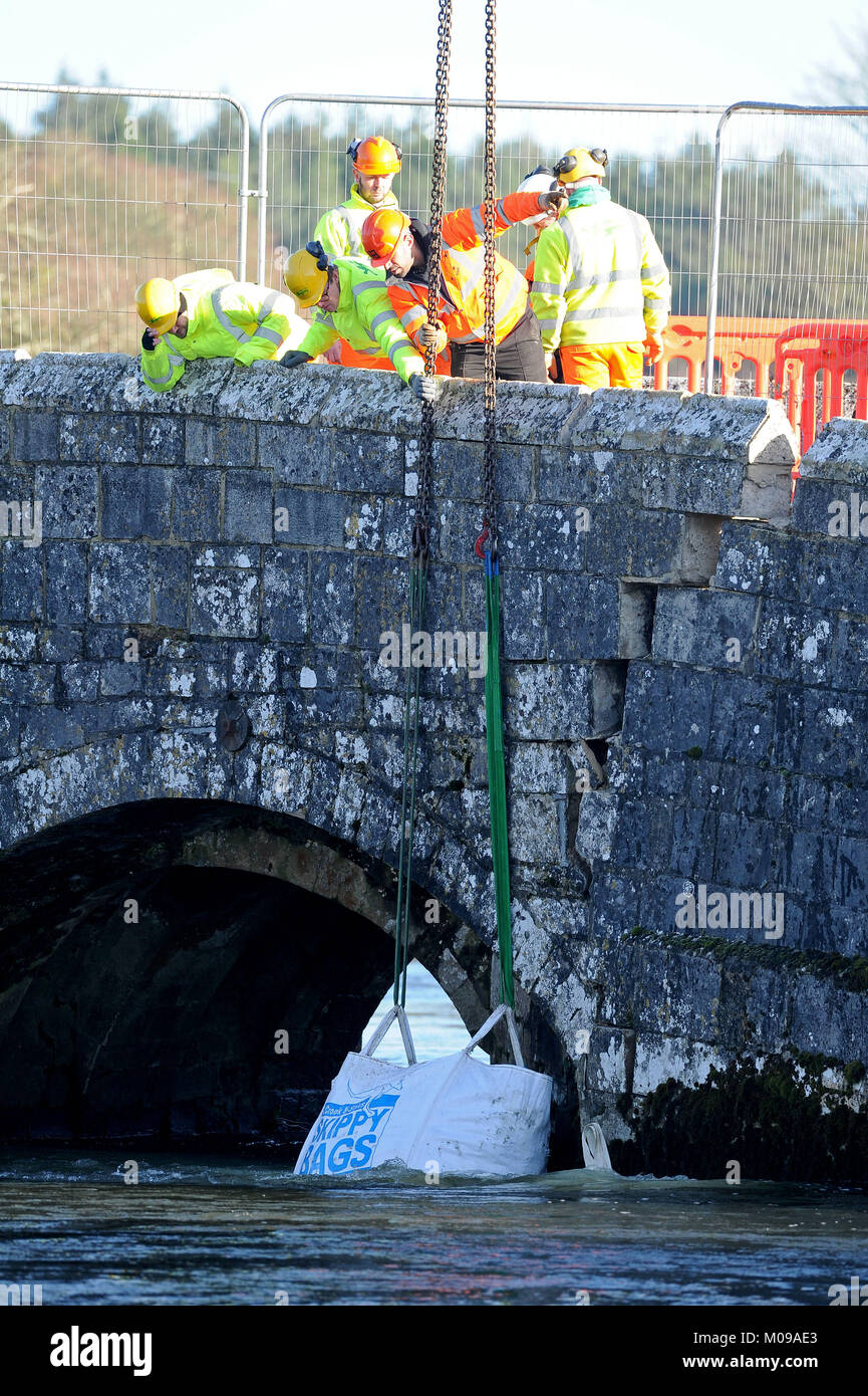 Repair work begins on historic Wool Bridge, Dorset, UK, Work begins on ...