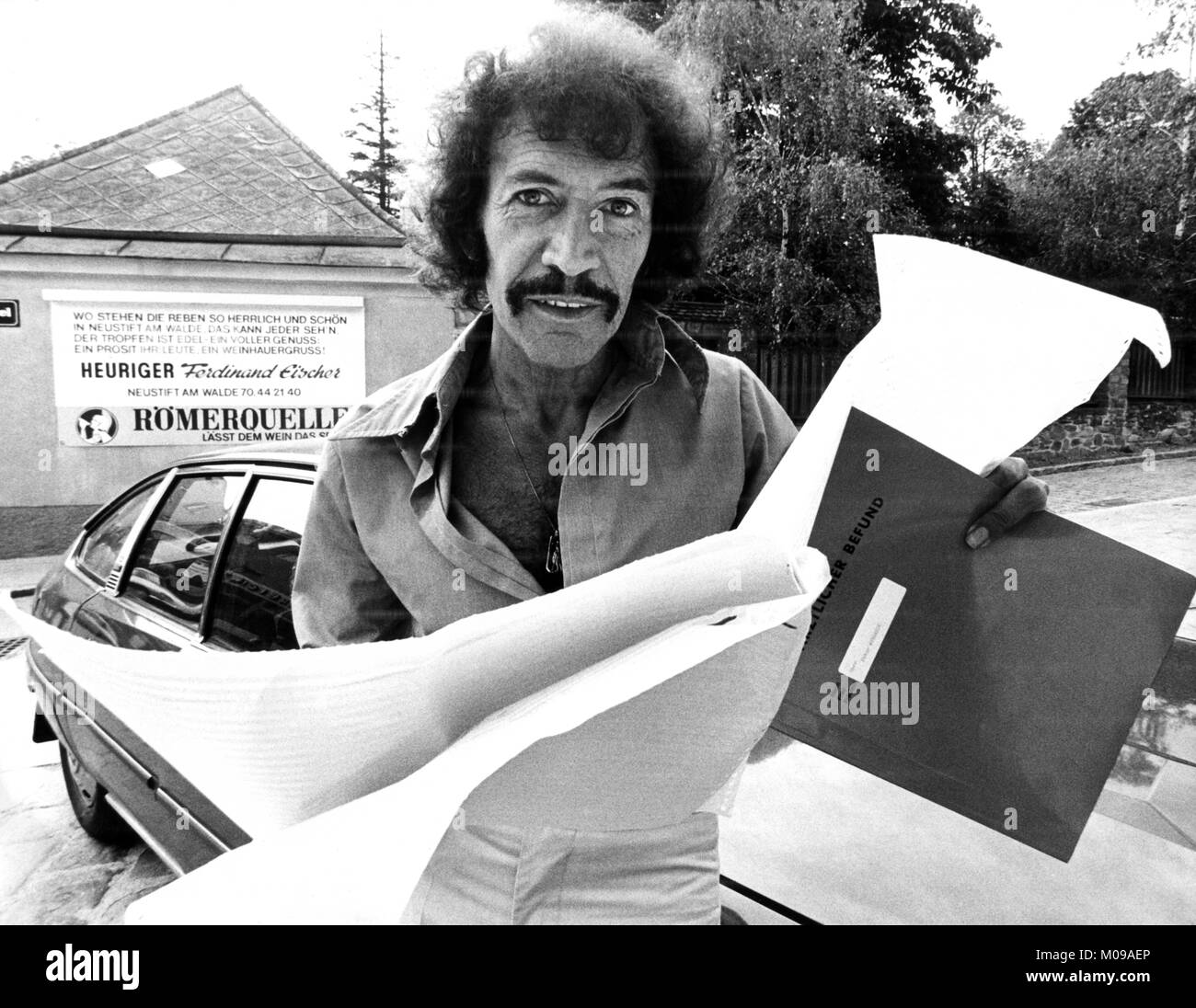 Peter Wyngarde Department S High Resolution Stock Photography and ...