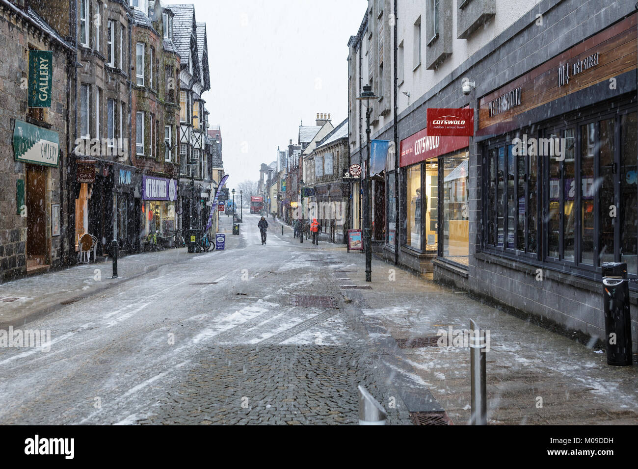 Heavy snowfall in scotland hi-res stock photography and images - Alamy