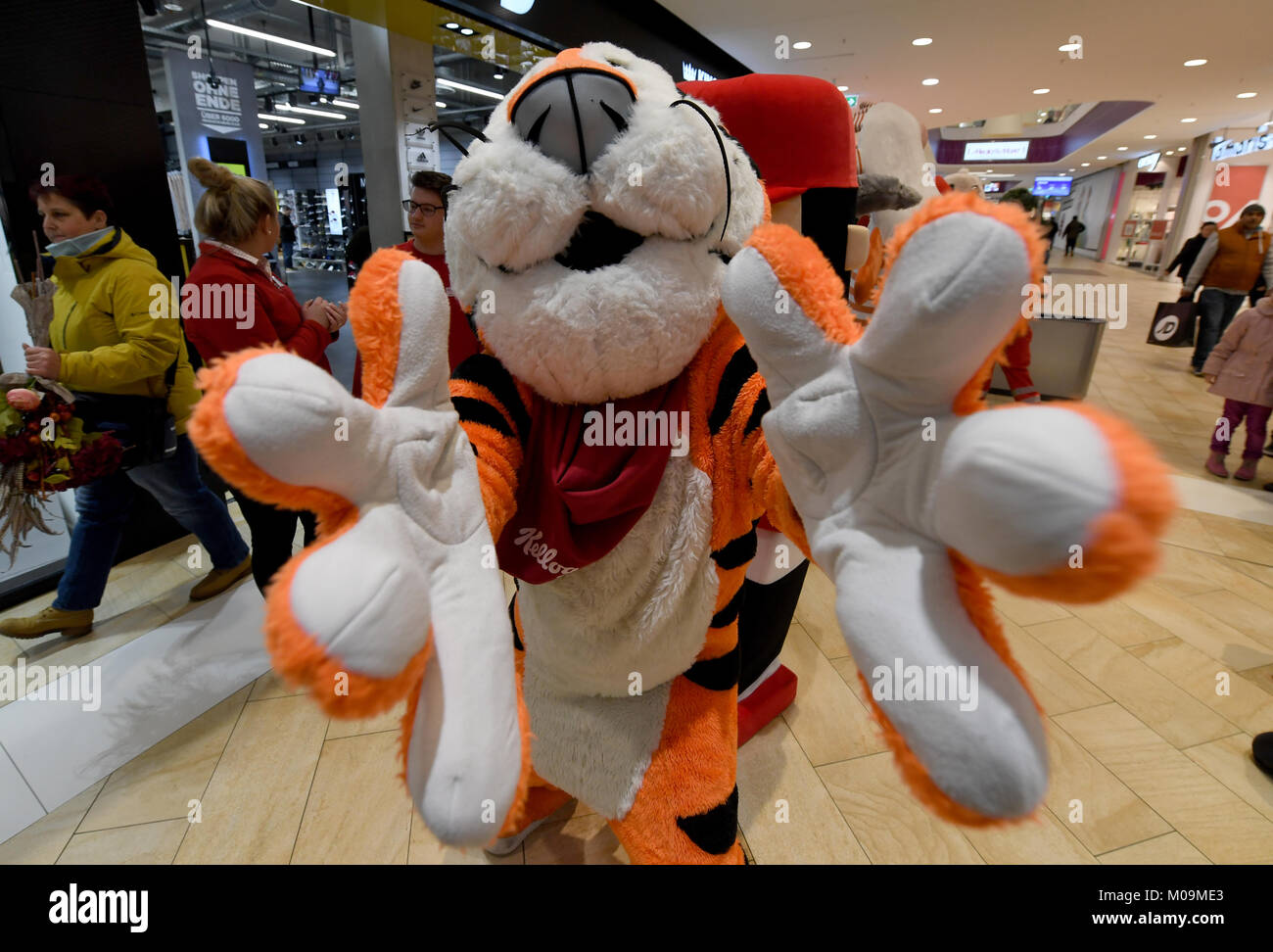 Tony the tiger mascot hi-res stock photography and images - Alamy
