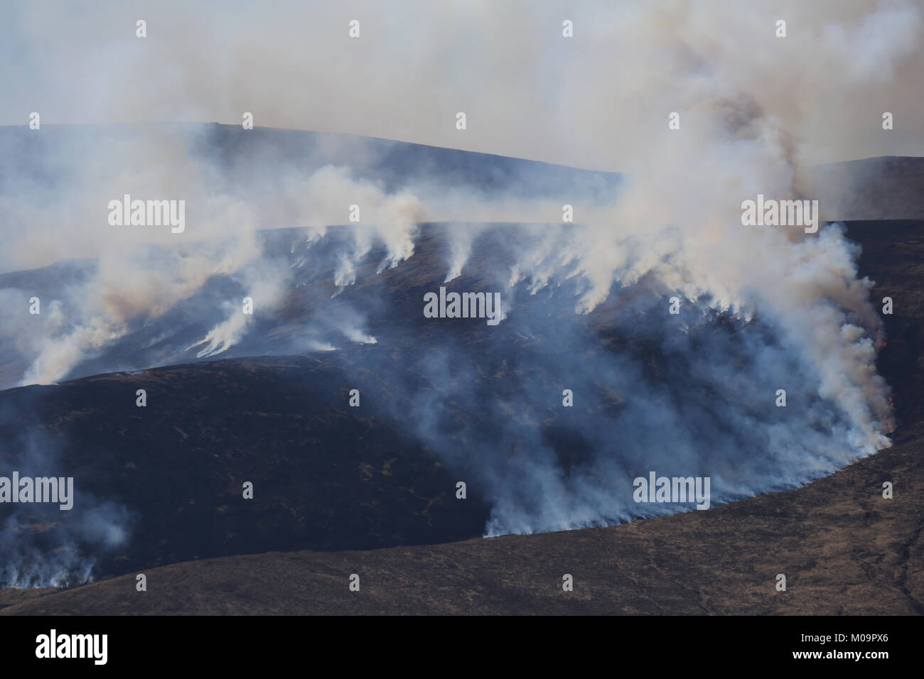 Raging fire on hillside hi-res stock photography and images - Alamy