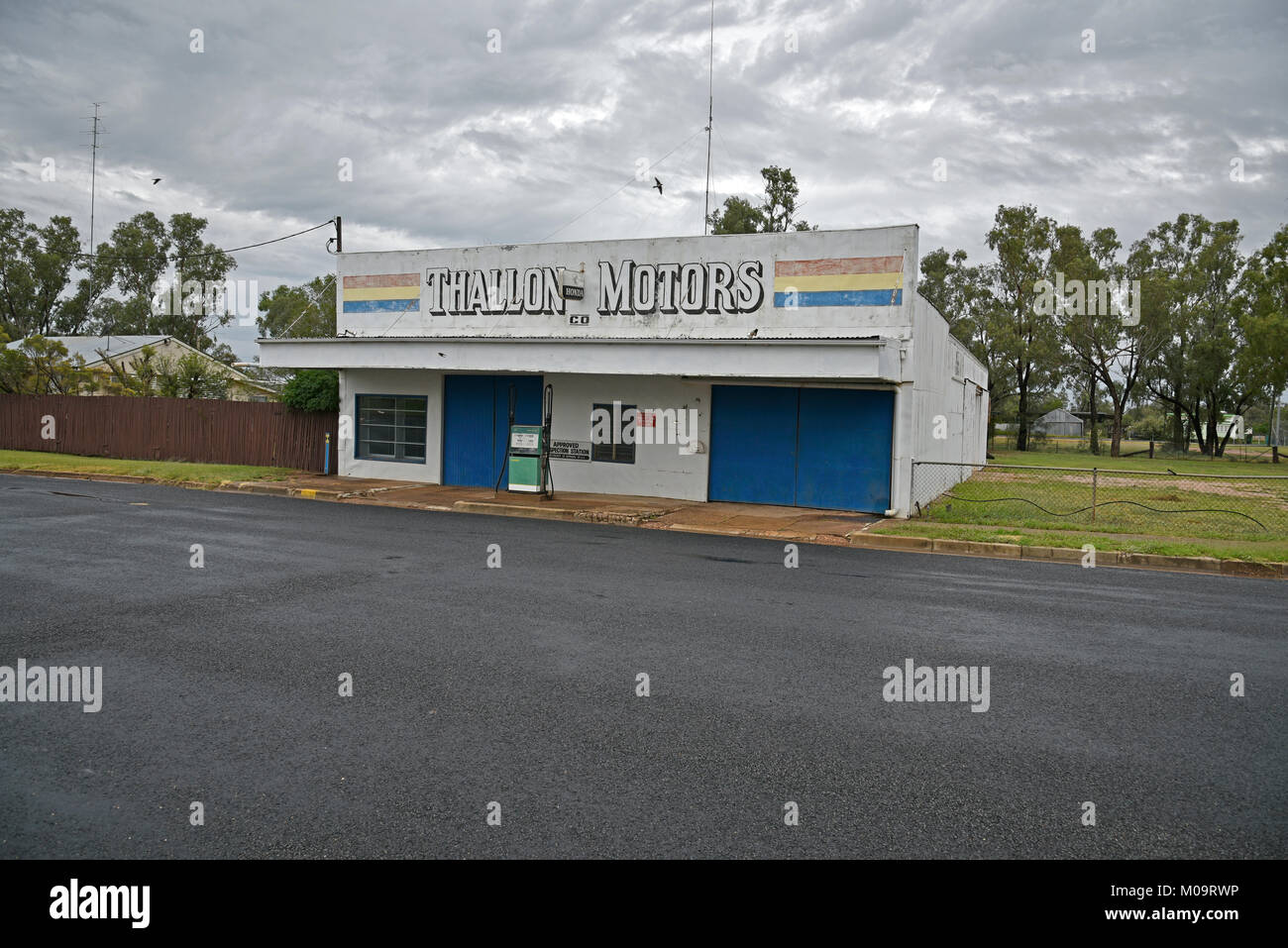 Thallon station hi-res stock photography and images - Alamy