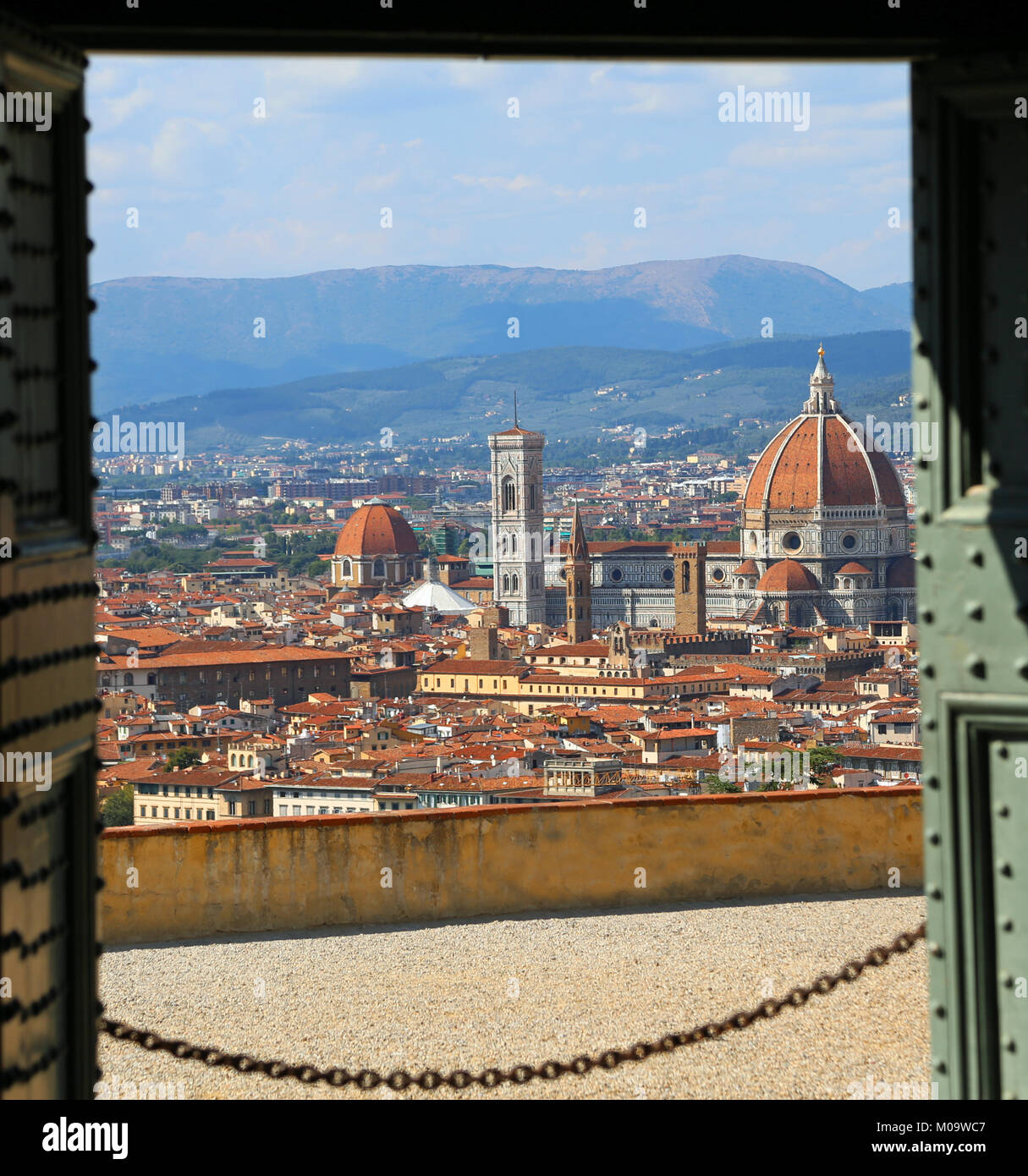 Duomo frame florence italy hi-res stock photography and images - Alamy