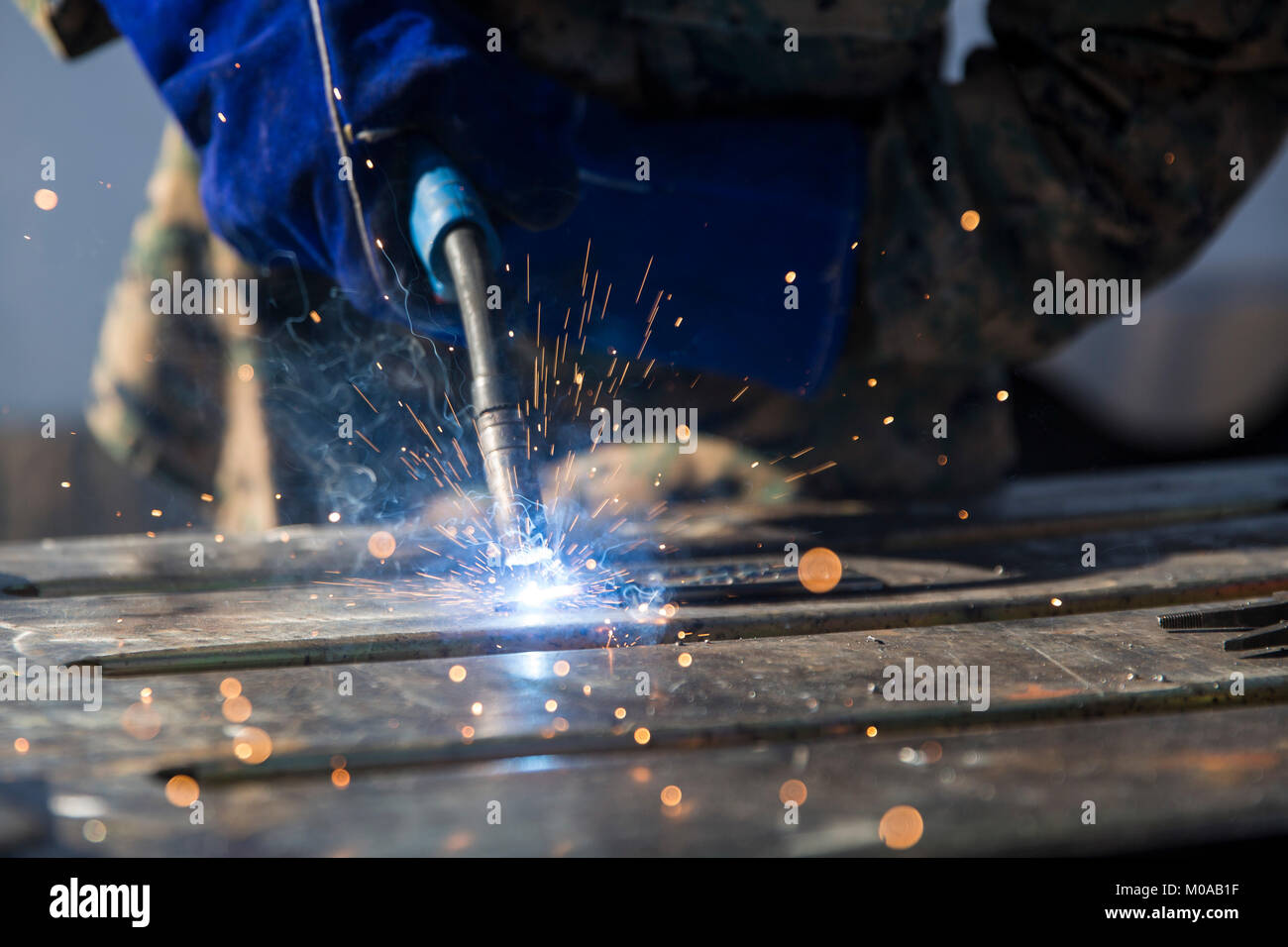 Marine welding hi-res stock photography and images - Alamy