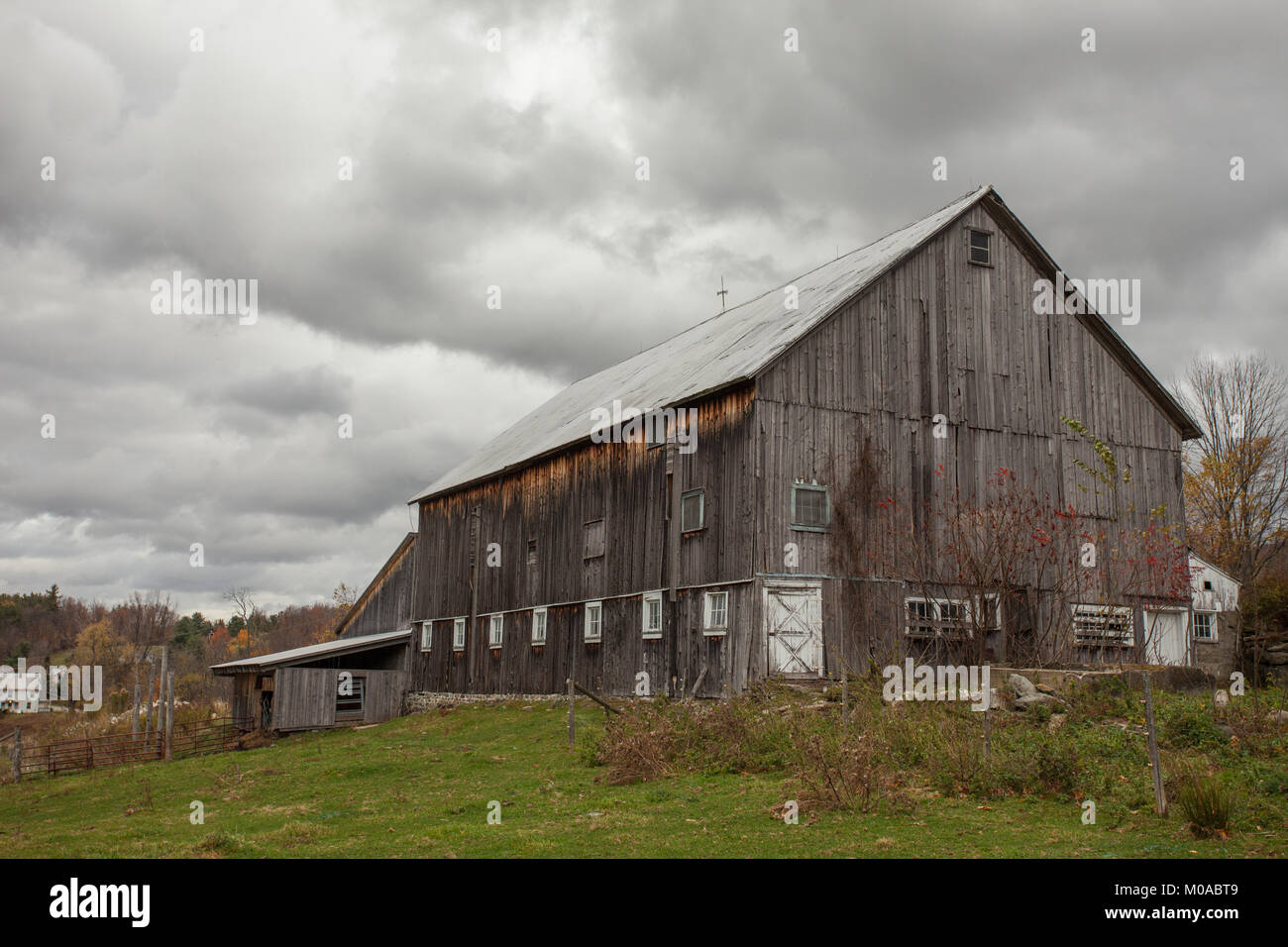 Vermont Barn in Fall Colors Stock Photo - Alamy