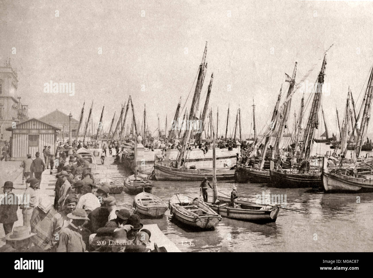 1890s boats hi-res stock photography and images - Alamy