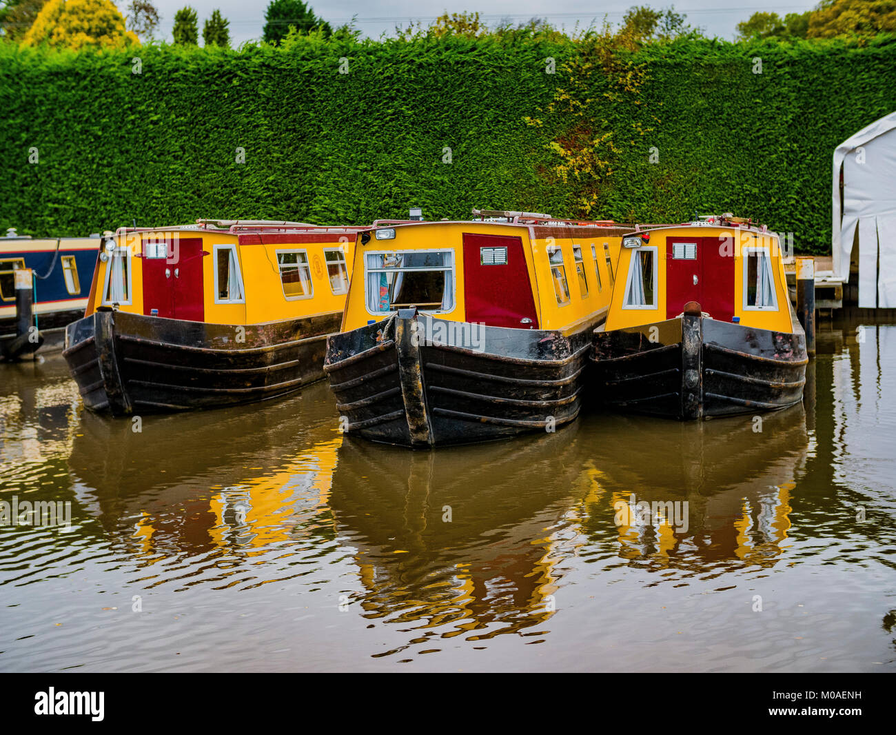canal river in the english countryside worcester and birmingham ...