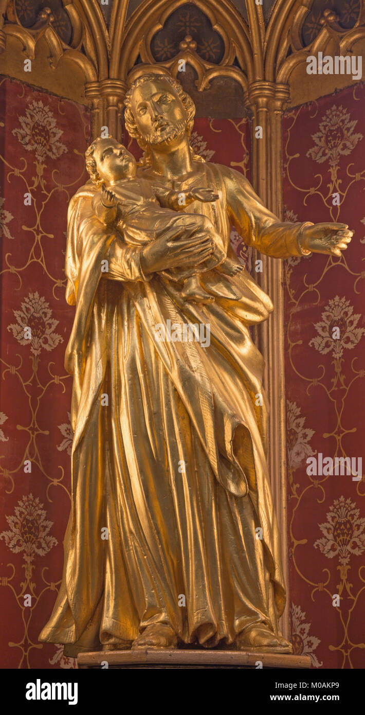 St mary cadogan street hi-res stock photography and images - Alamy