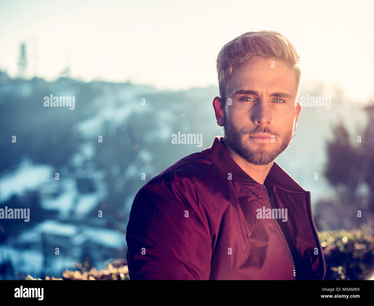 Handsome hunk hi-res stock photography and images - Alamy