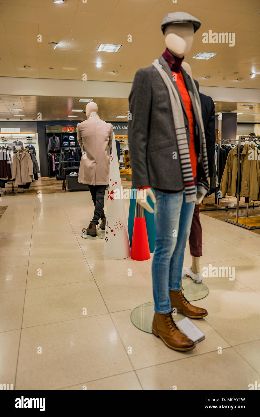 shopping centre mall retail store shop inside interior Stock Photo - Alamy