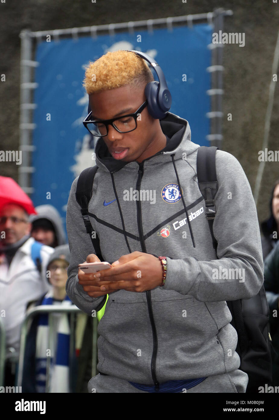 Chelseas charly musonda hi-res stock photography and images - Alamy
