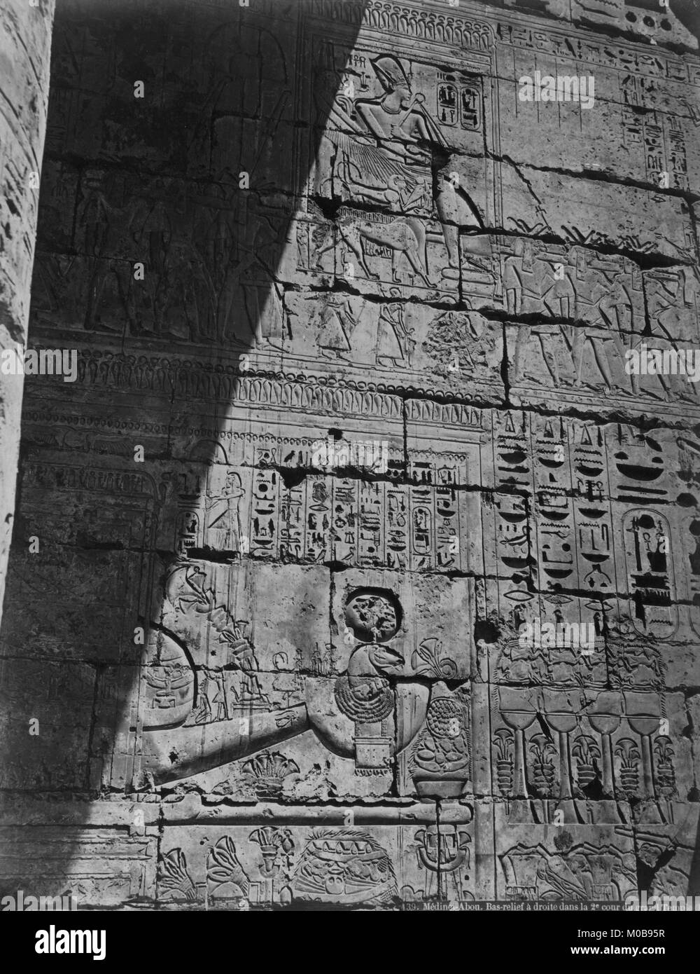 Statues de ramses ii hi-res stock photography and images - Alamy