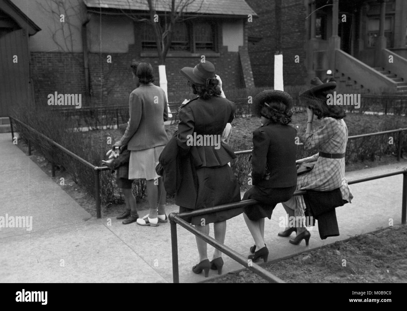 African american church congregation hi-res stock photography and ...