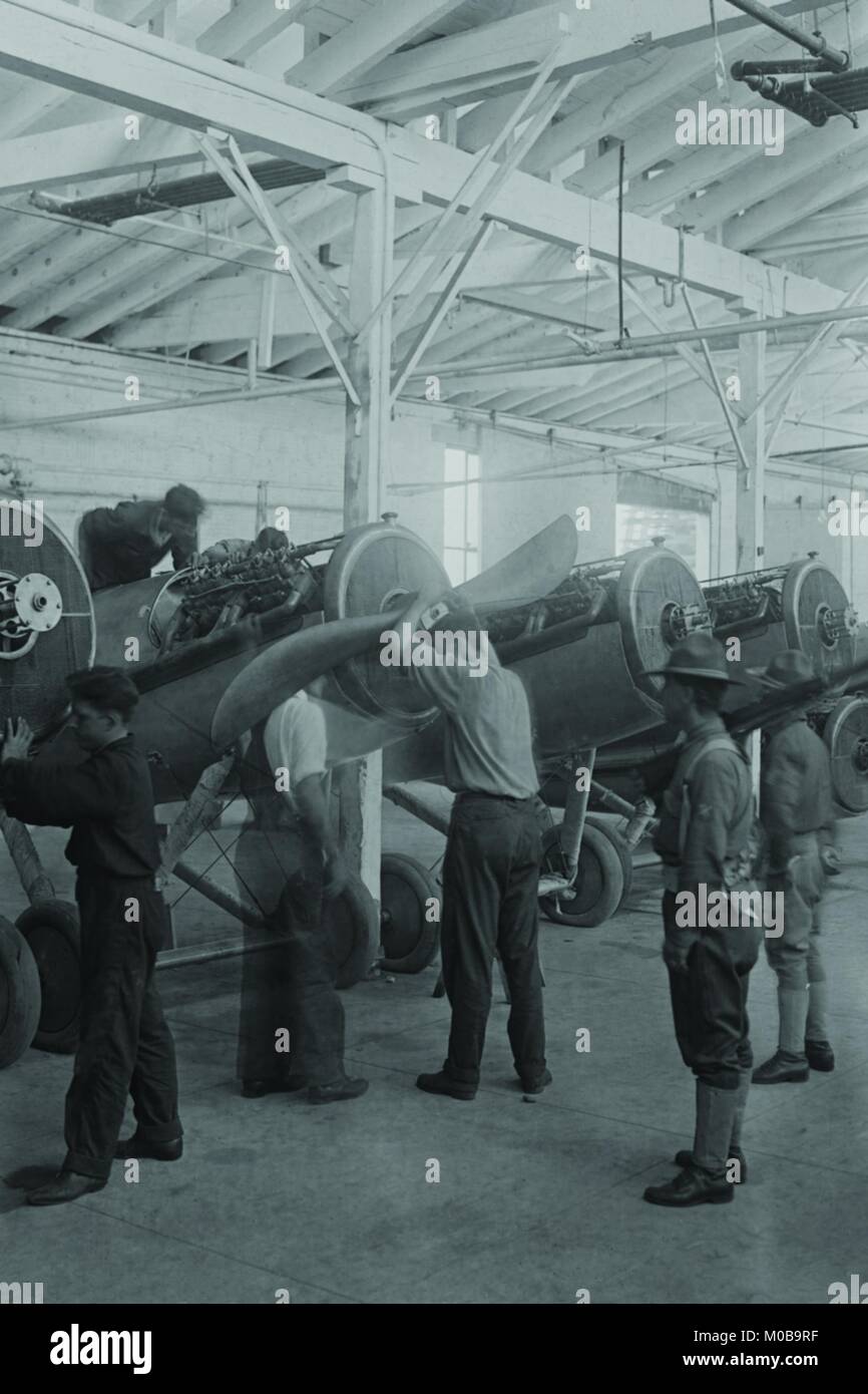Military assembly plant hi-res stock photography and images - Alamy
