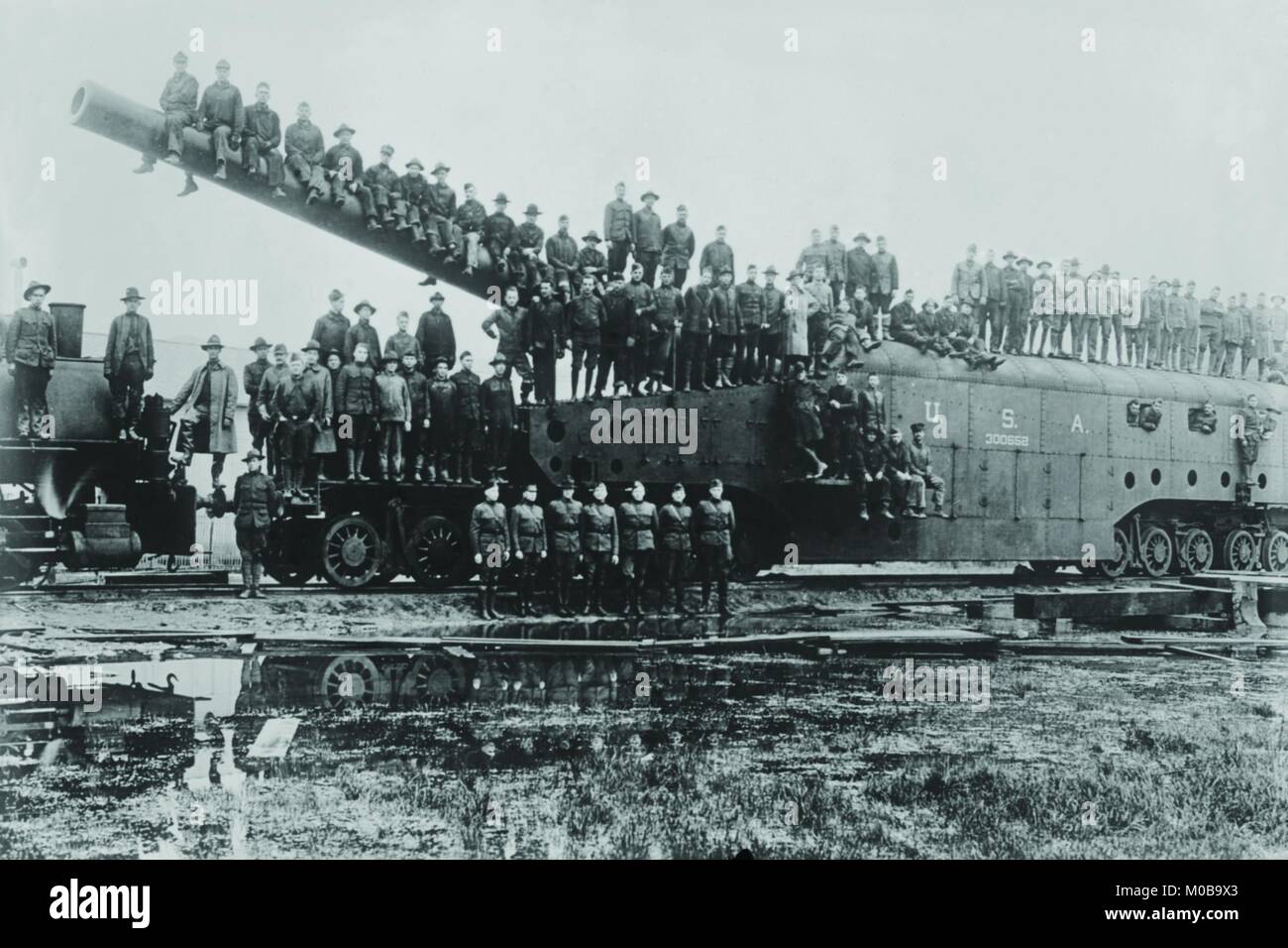 Artillery unit poses on Railway train artillery train with hug gun in ...