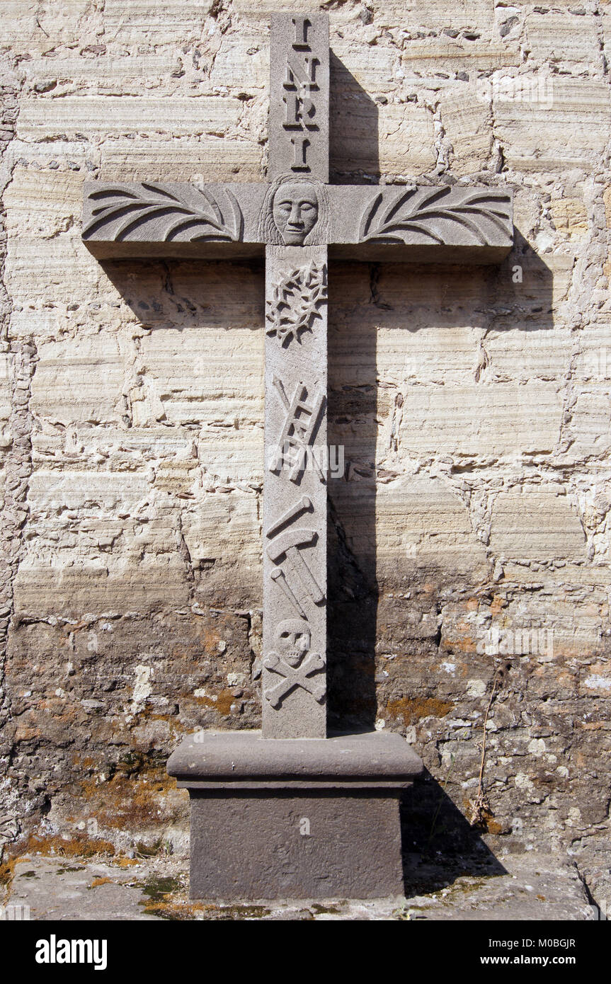 Big stone cross near wall of church in Tlaxcala, Mexico Stock Photo - Alamy