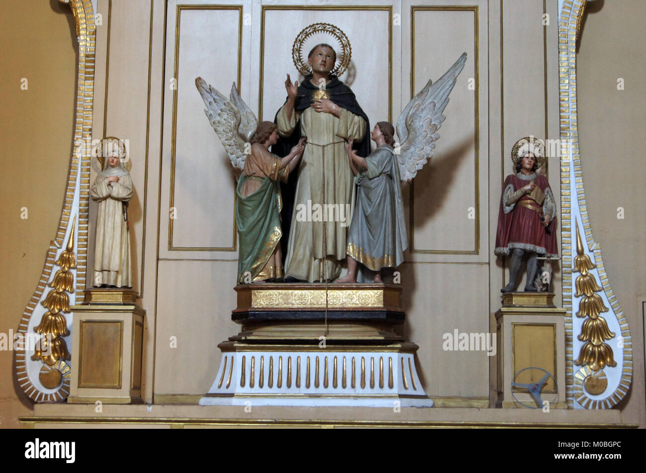 Statues god inside old cathedral hi-res stock photography and images ...