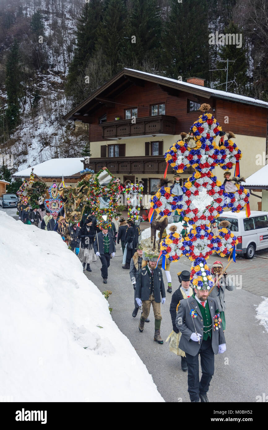 Bad Hofgastein: Perchtenlauf (Percht Perchten mask procession ...