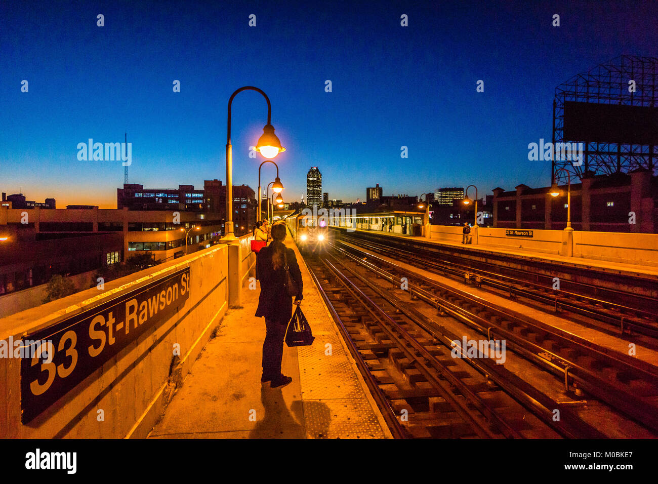 33rd street subway station hi-res stock photography and images - Alamy