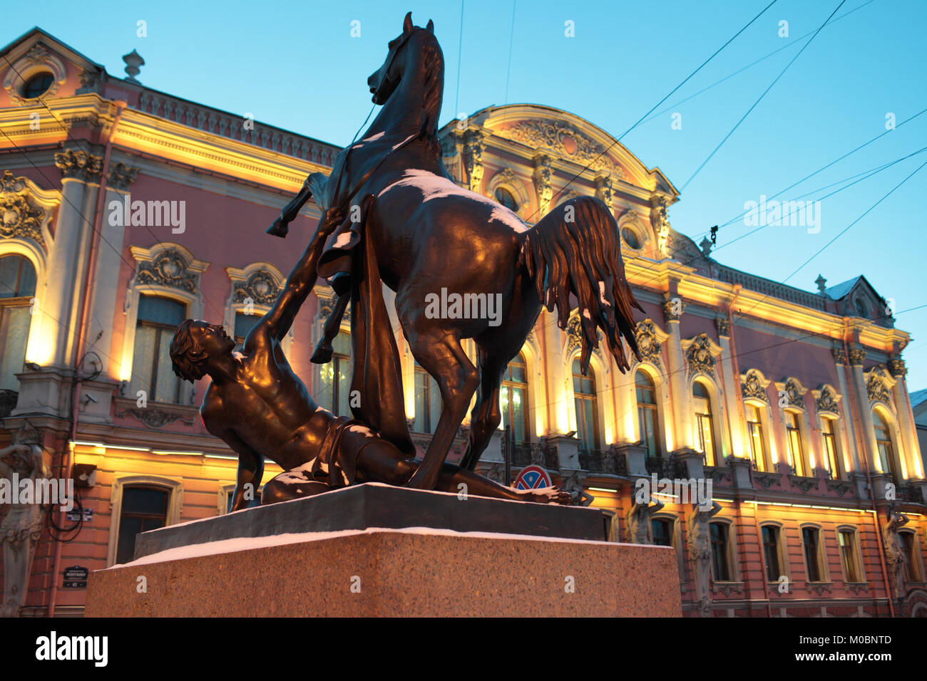 Anichkov palace to st petersburg hi-res stock photography and images ...