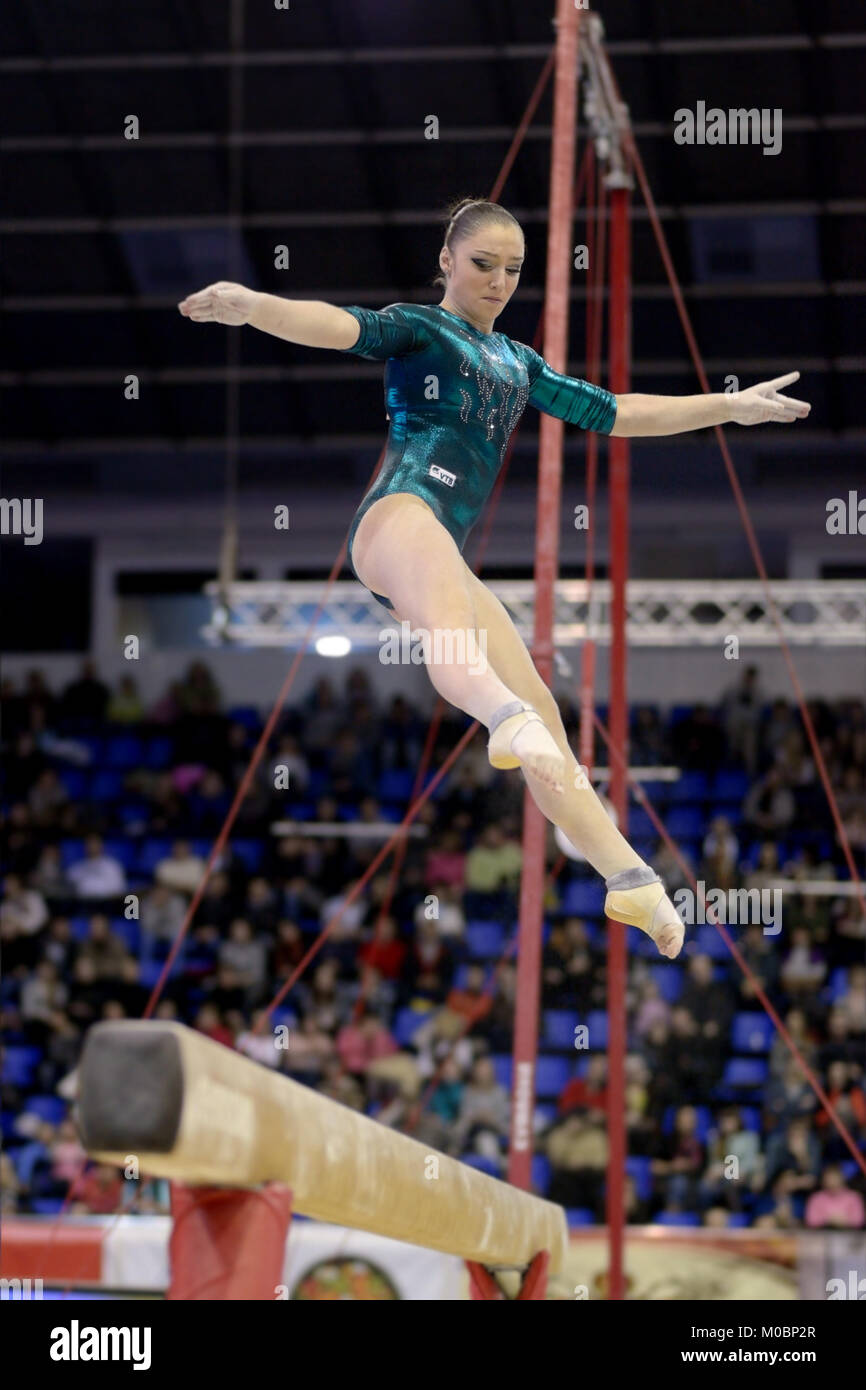 Balance beam routine hi-res stock photography and images - Alamy
