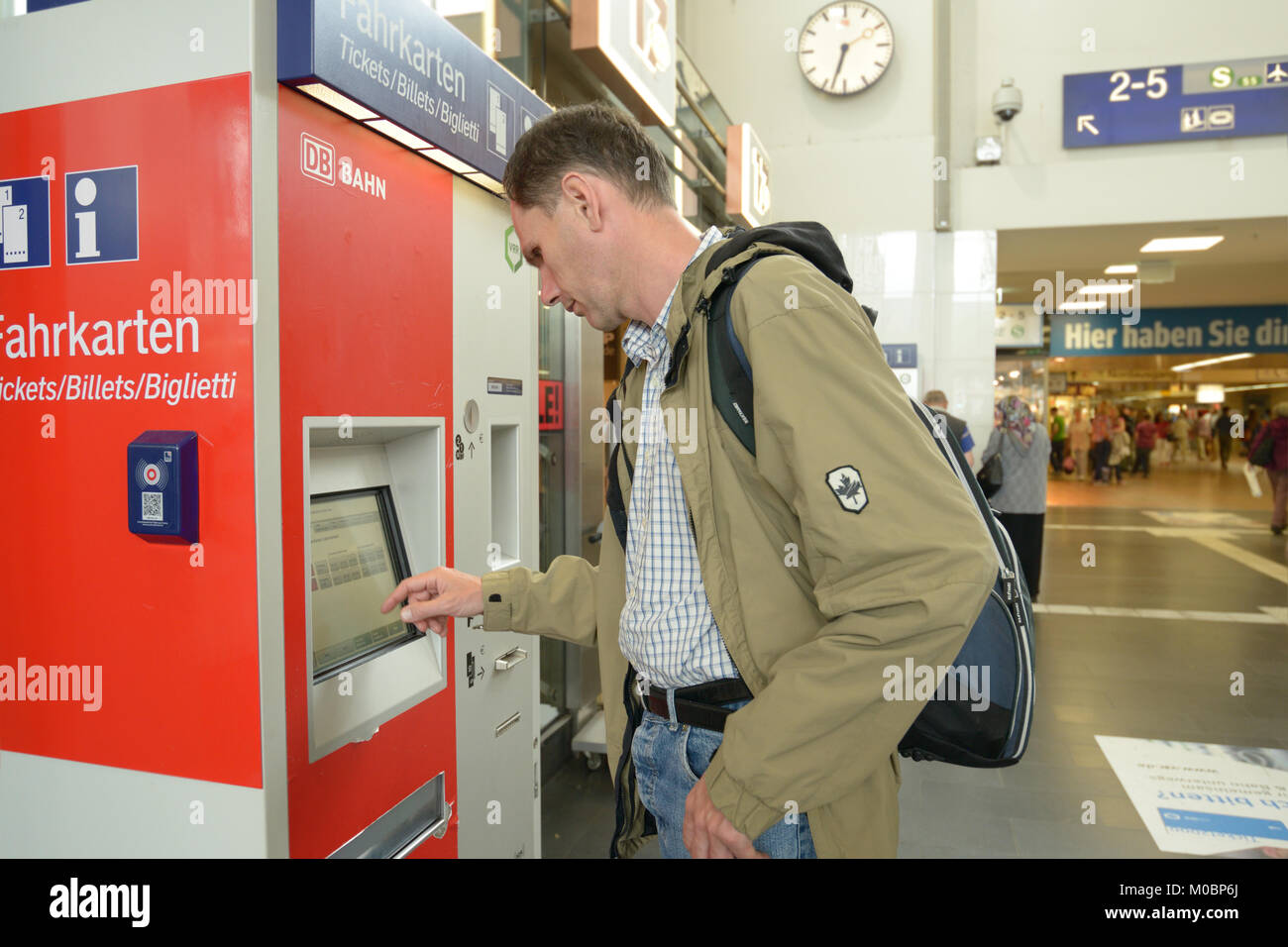 Salepoint hi-res stock photography and images - Alamy