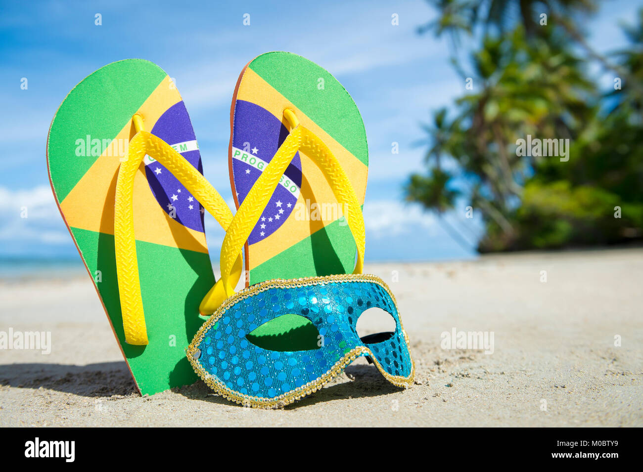 Brazil carnival mask hi-res stock photography and images - Alamy