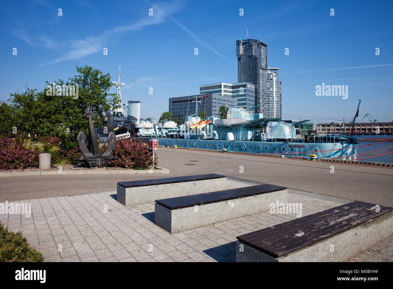 Quay benches and ORP Blyskawica Grom-class destroyer in Gdynia city ...