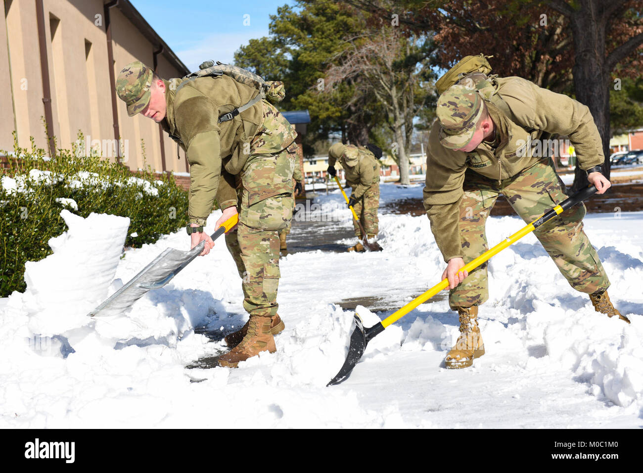 U.S. Army Soldiers assigned to Alpha Company, 222nd Aviation Regiment ...