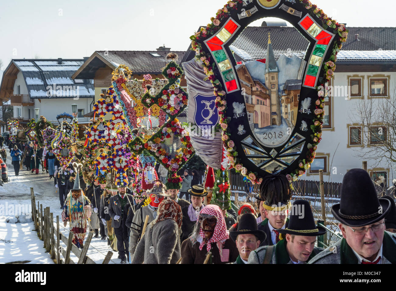Bad Hofgastein: Perchtenlauf (Percht Perchten mask procession ...