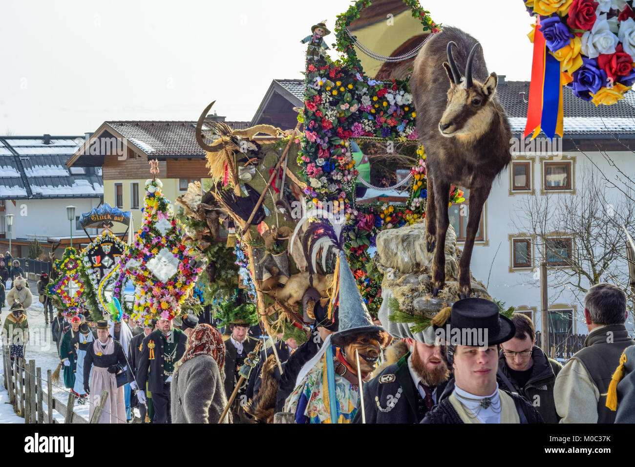 Bad Hofgastein: Perchtenlauf (Percht Perchten mask procession ...