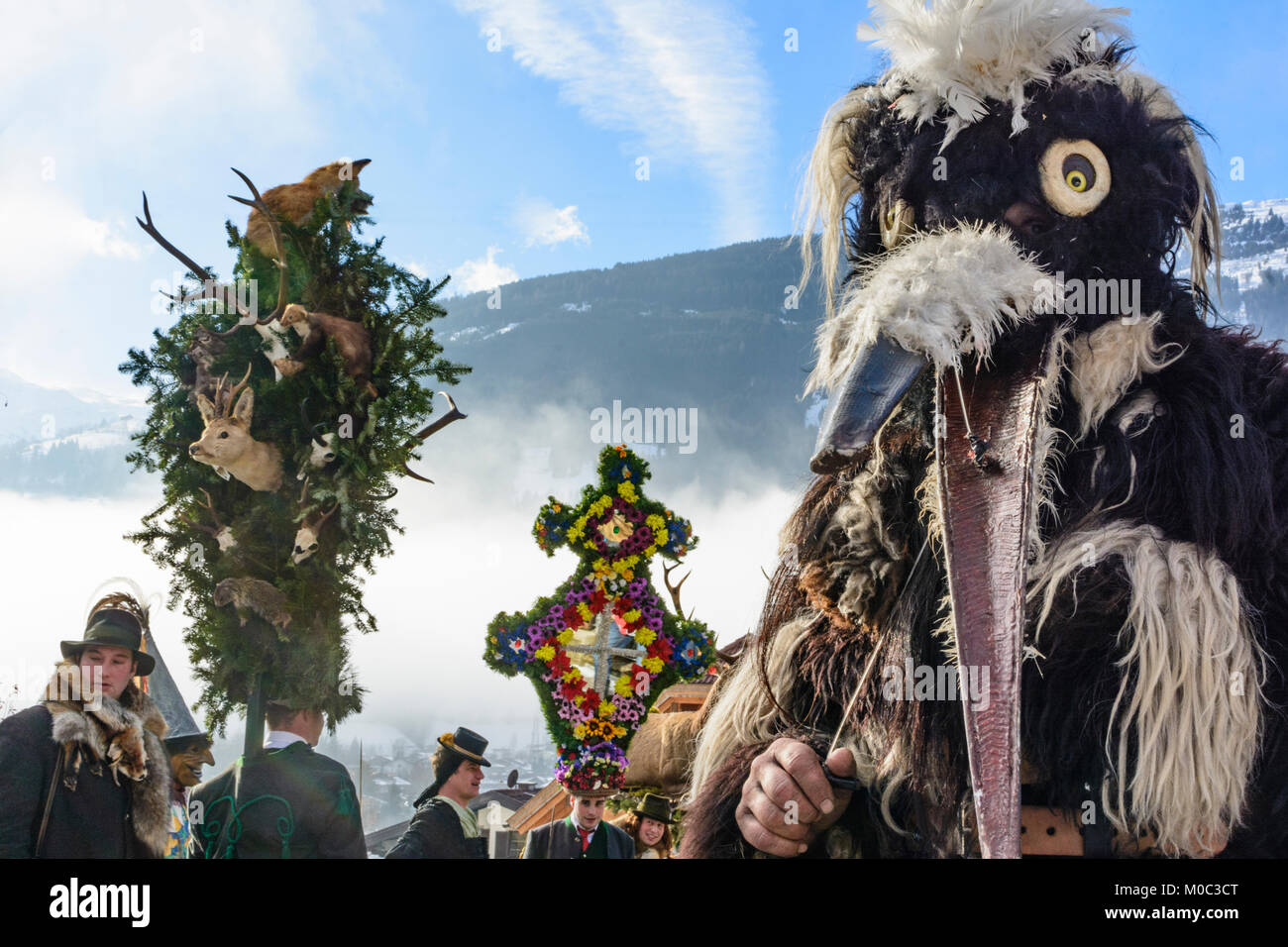 Bad Hofgastein: Perchtenlauf (Percht Perchten mask procession ...