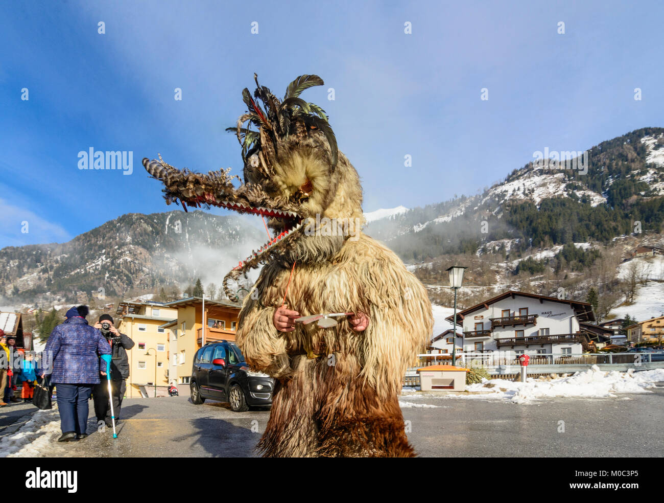 Bad Hofgastein: Perchtenlauf (Percht Perchten mask procession ...