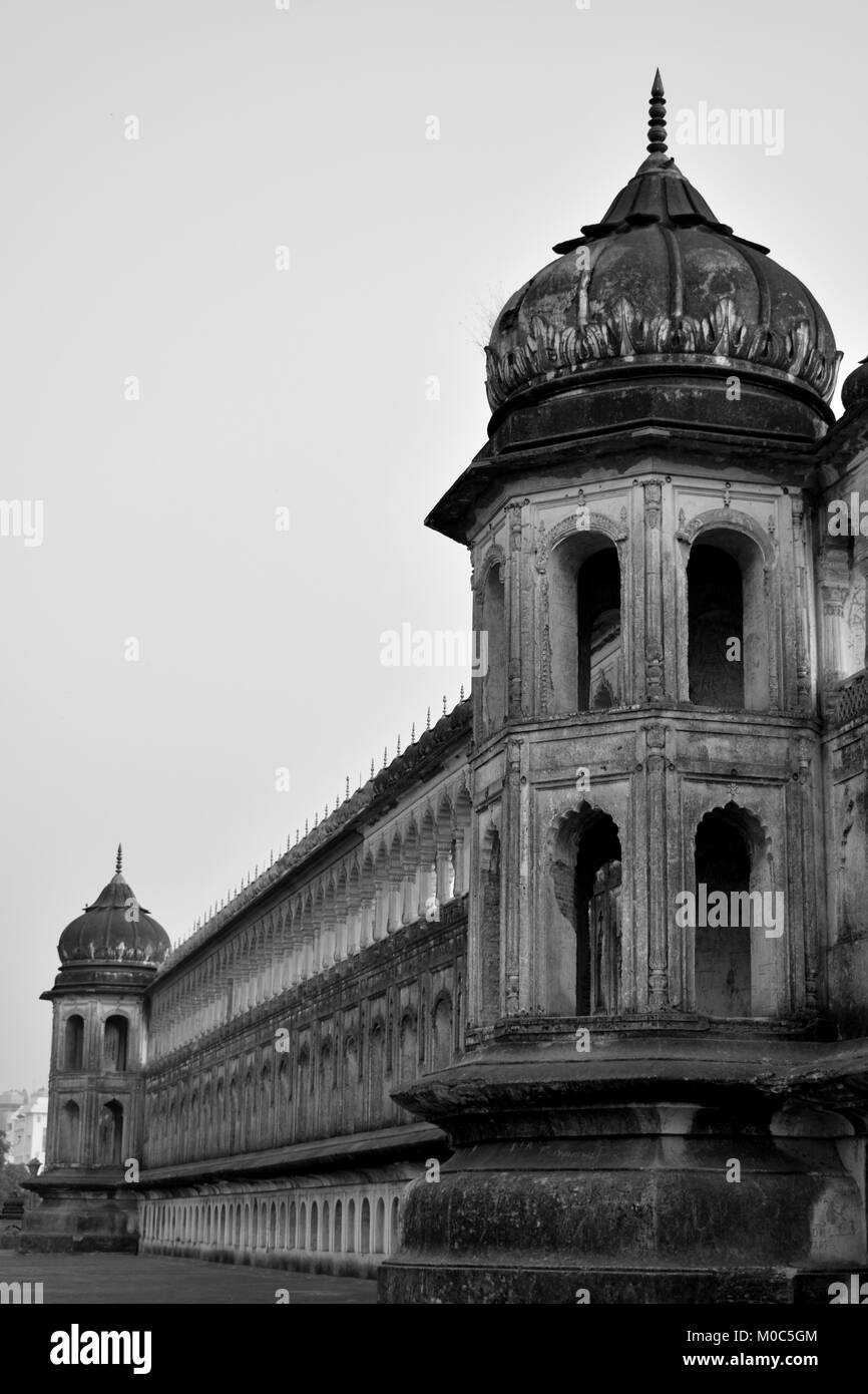 Lucknow mughal architecture hi-res stock photography and images - Alamy