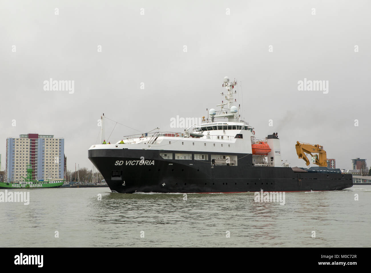 SERCO's naval support vessel SD Victoria leaving the Naval base in ...