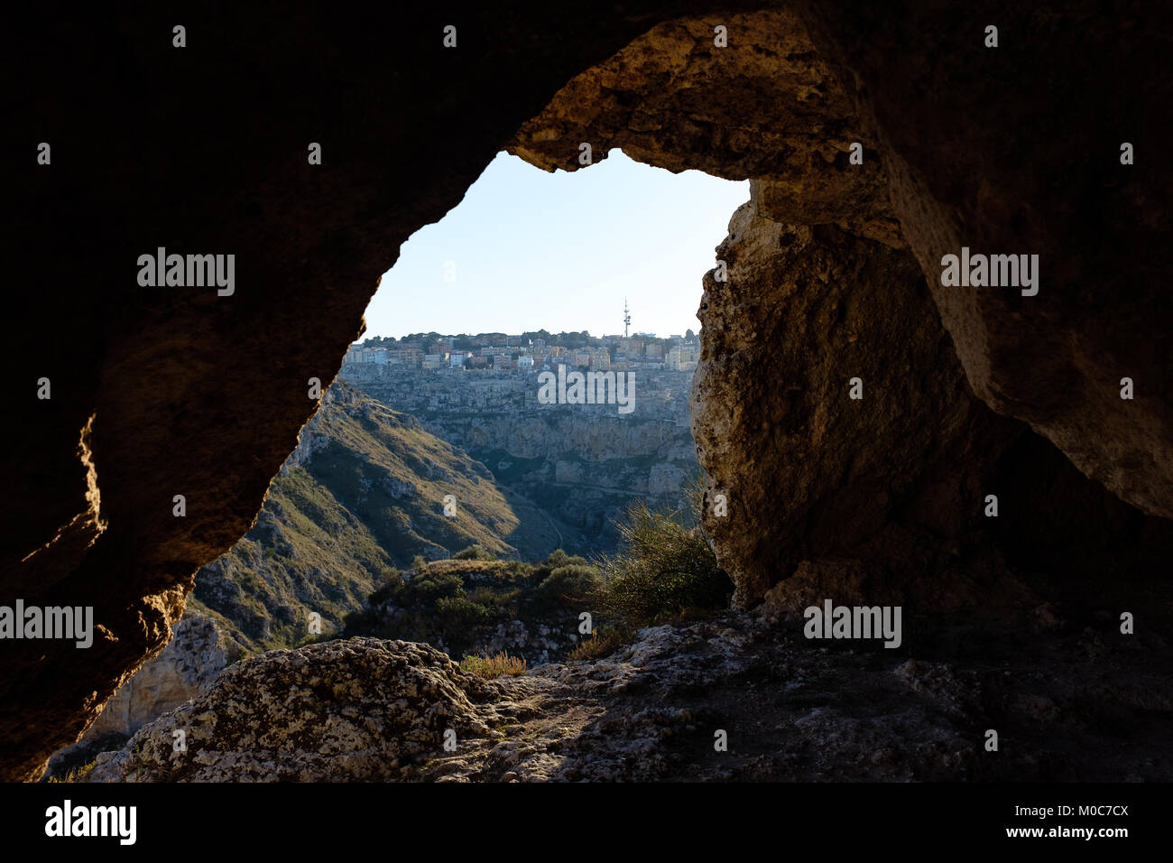 Cave italy hi-res stock photography and images - Alamy