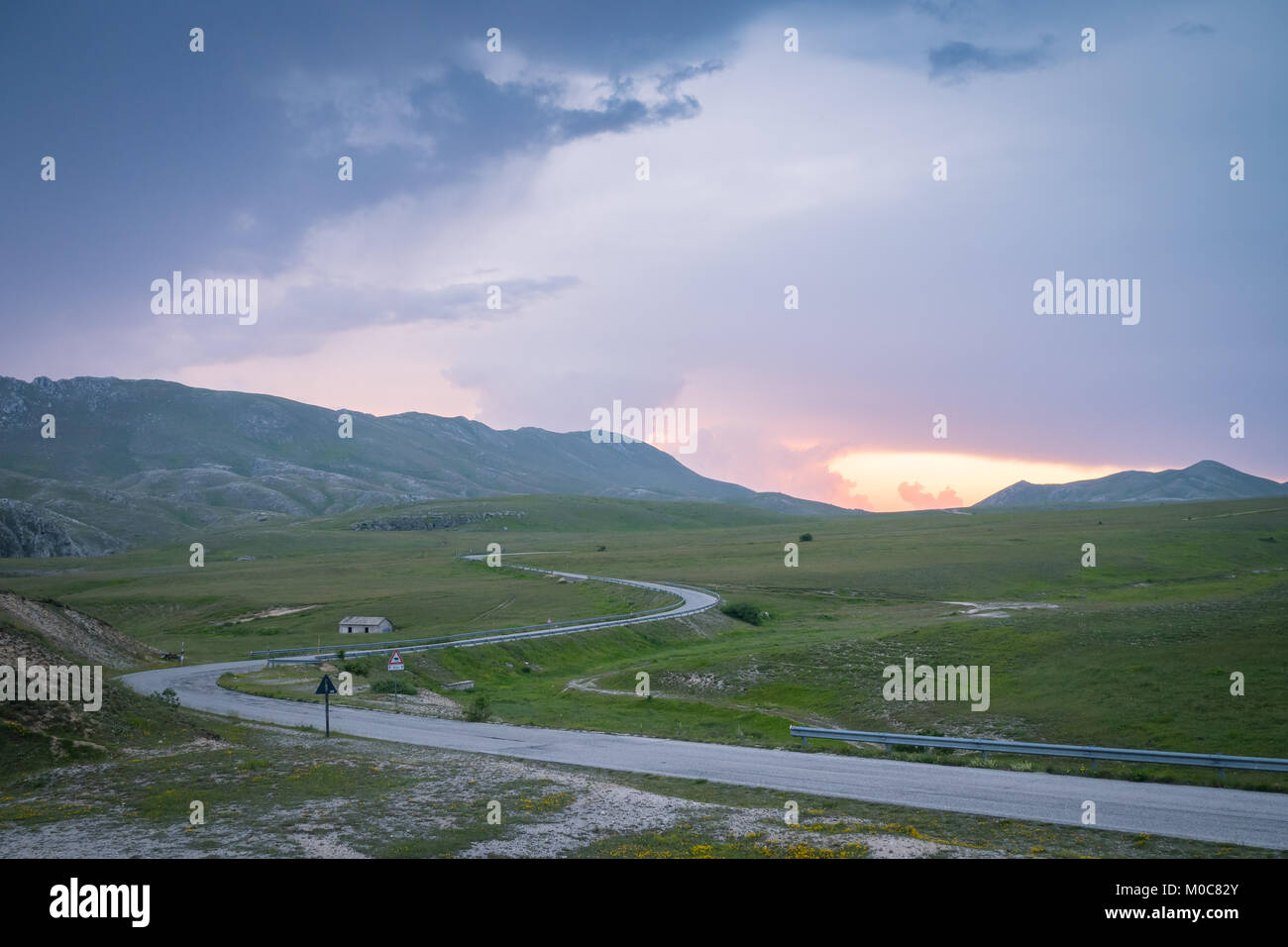 Sunset apennines hi-res stock photography and images - Alamy